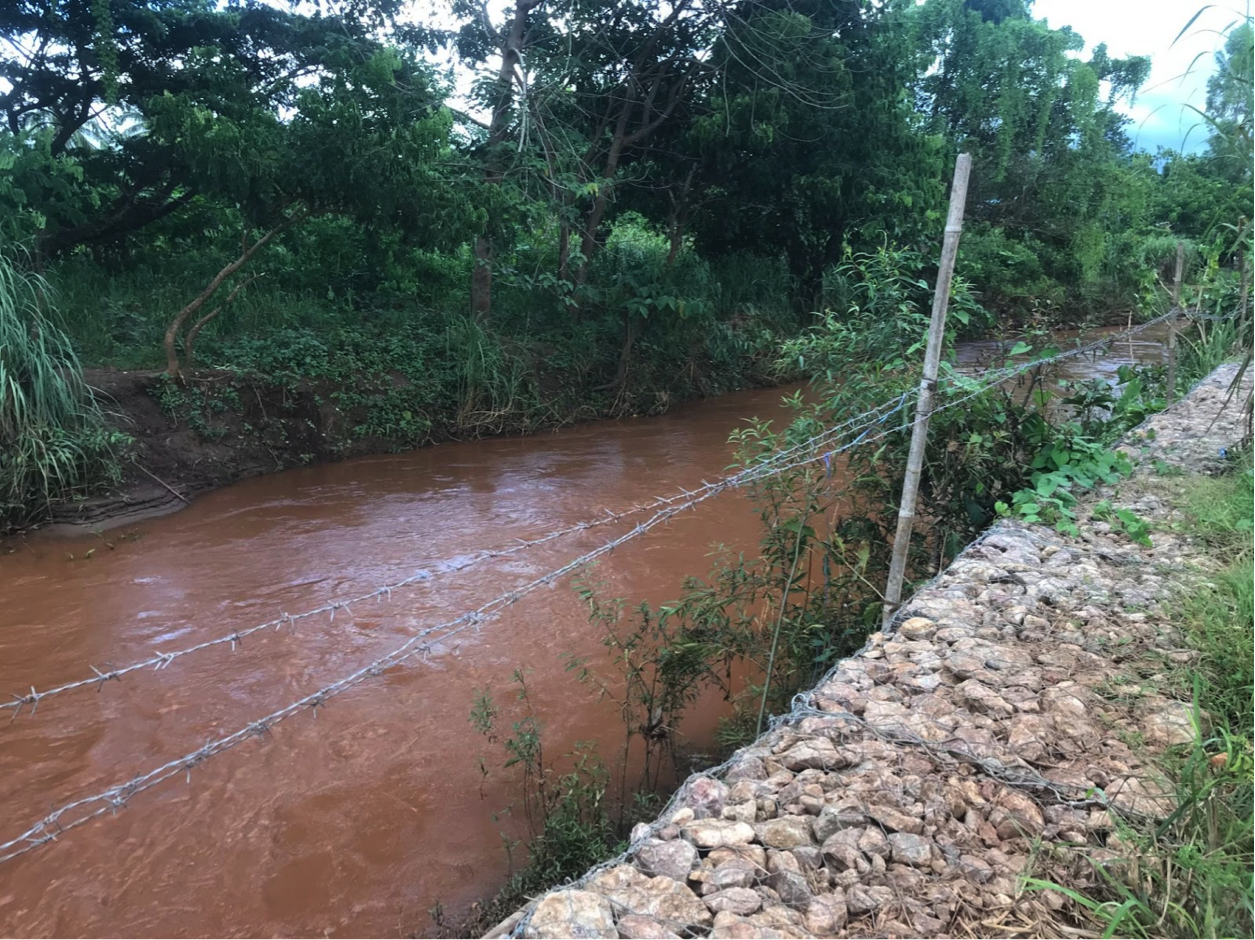 One river, one border, two realities - Visual Rebellion | Real Stories ...