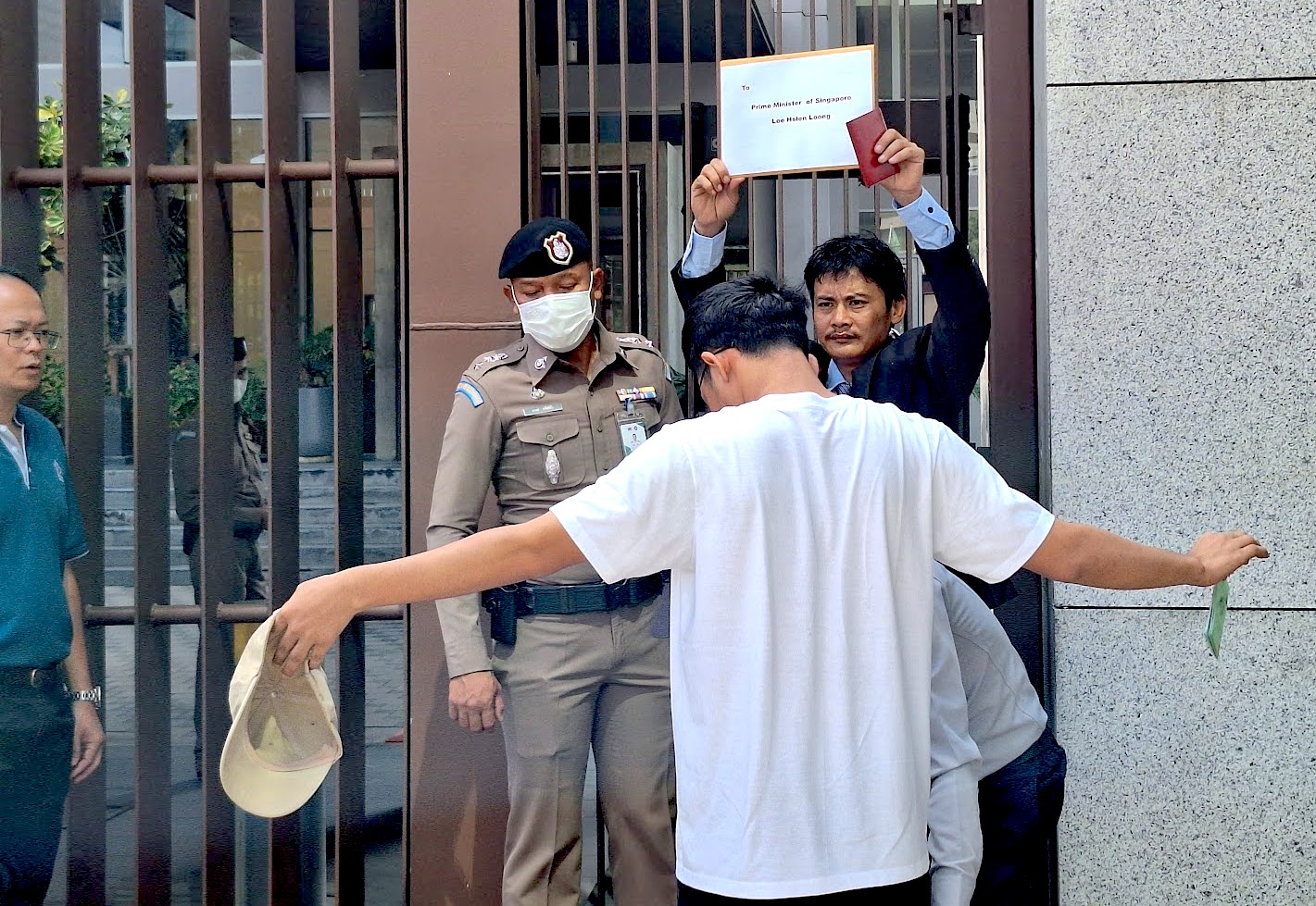 United by Blood Money, Police States Stand Together - Visual Rebellion ...